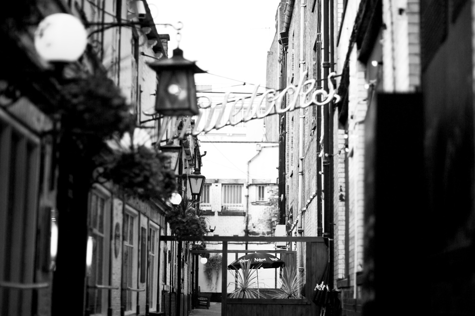This 1700s Traditional Ale House Is The Oldest Pub In Leeds - The ...