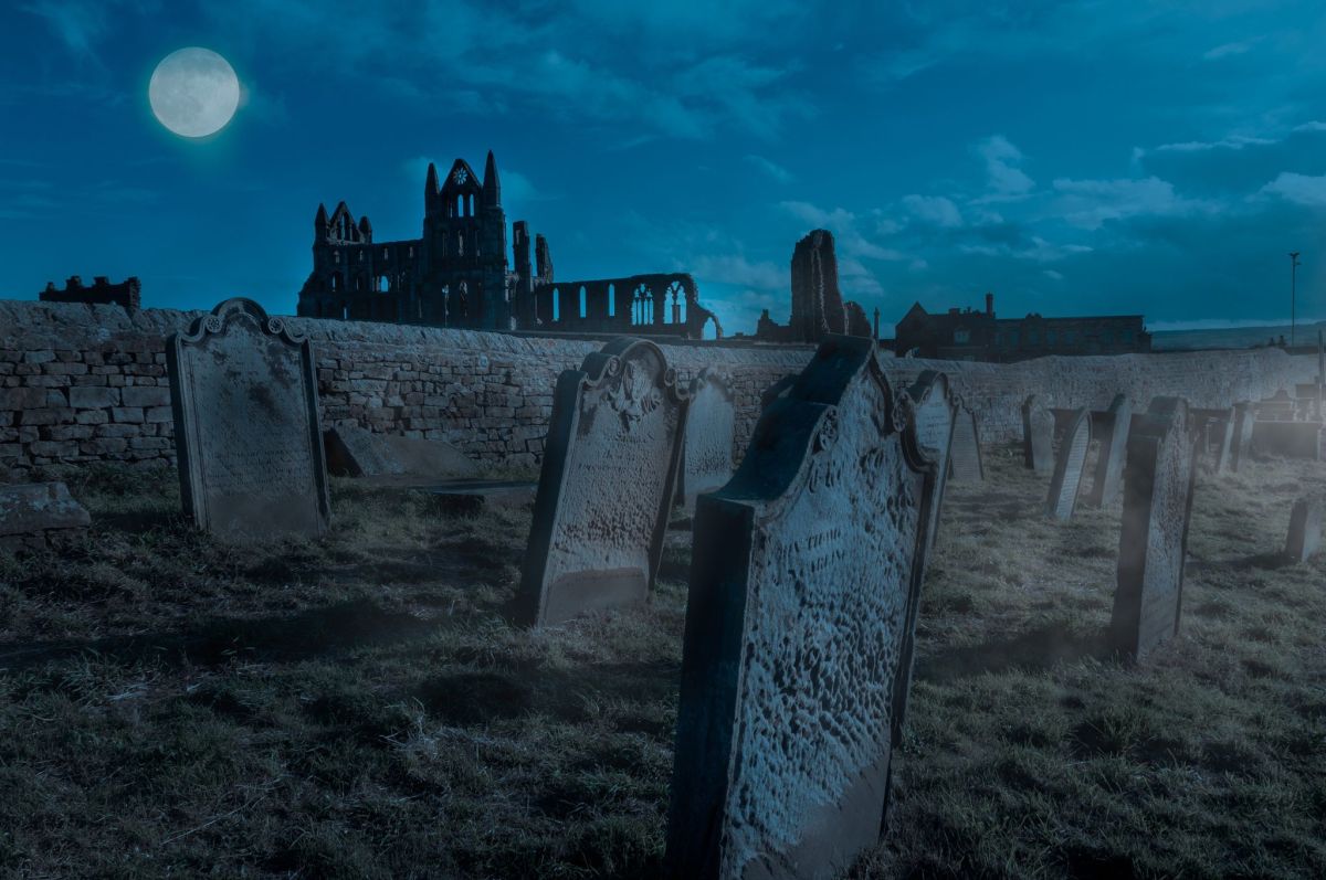 Things To Do In Whitby: How To Spend 24 Hours