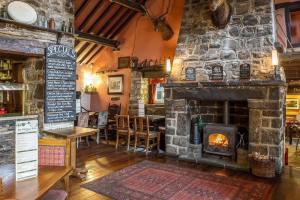 16 Of The Best Peak District Pubs To Visit - The Yorkshireman