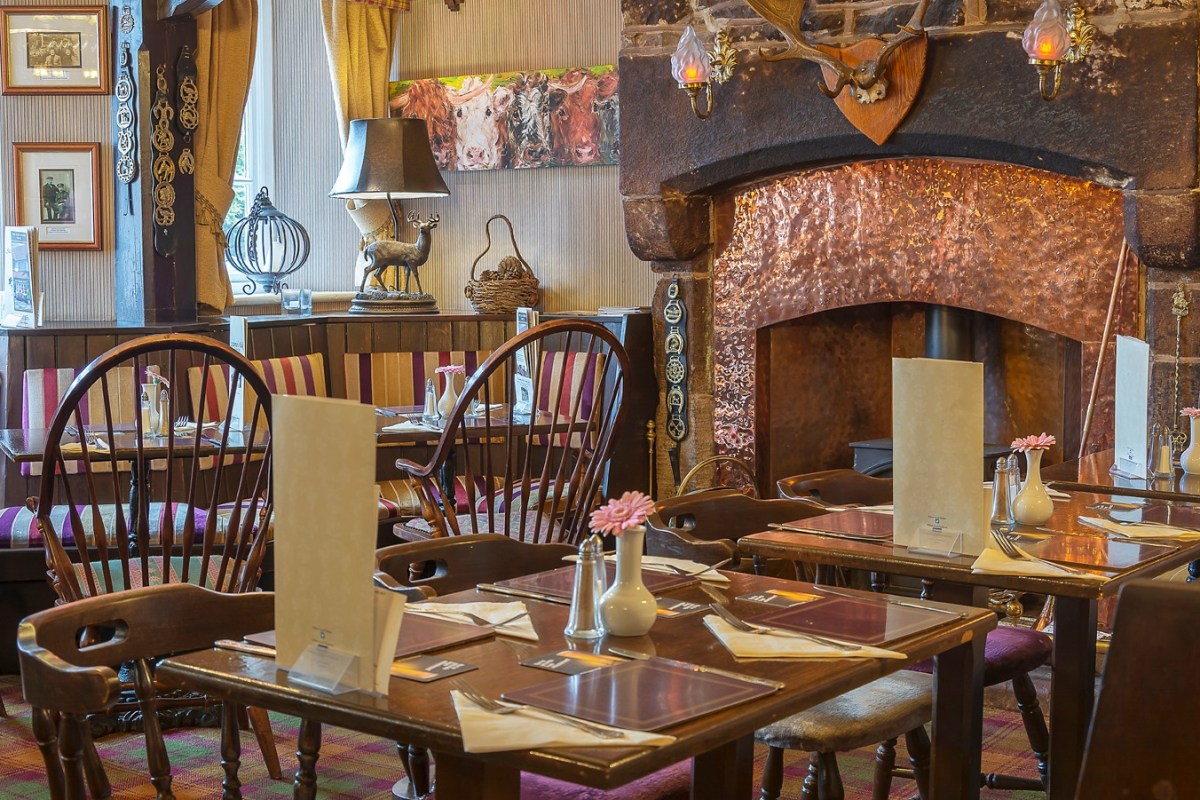 16 Of The Best Peak District Pubs To Visit - The Yorkshireman