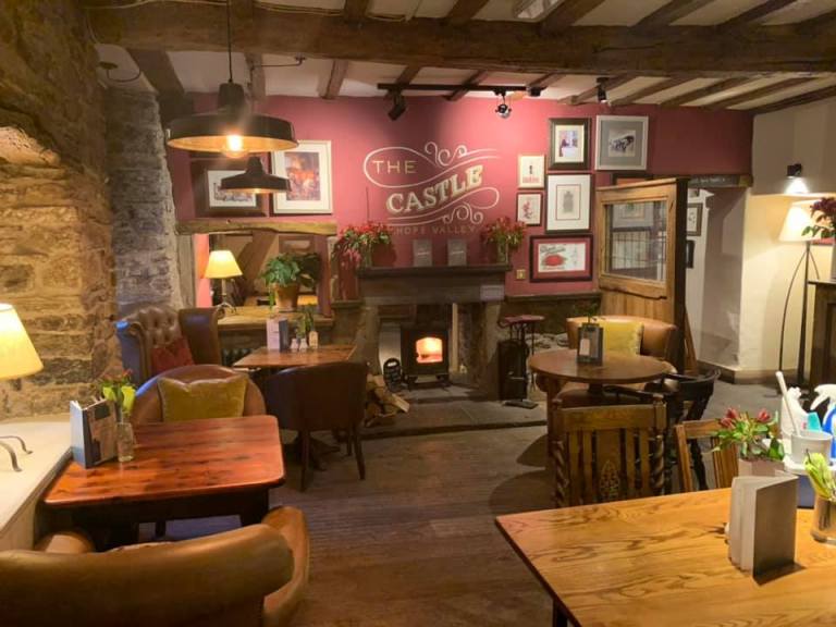 16 Of The Best Peak District Pubs To Visit - The Yorkshireman