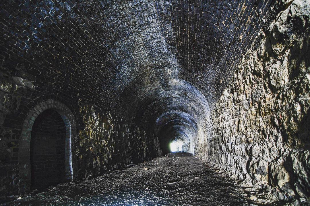 The Haunted South Yorkshire Tunnels Said To Be Home To Tons Of Ghosts ...