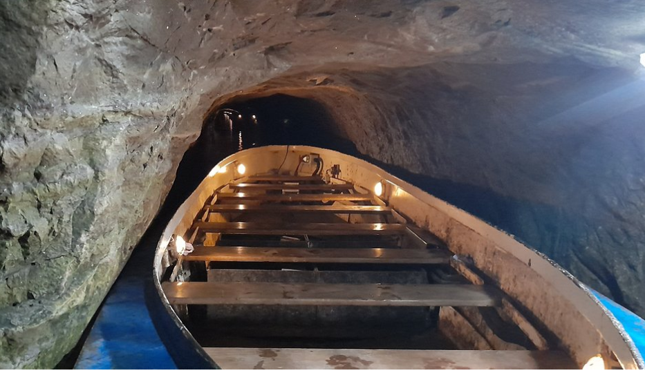 Speedwell Cavern Castleton: Boat Rides - The Yorkshireman