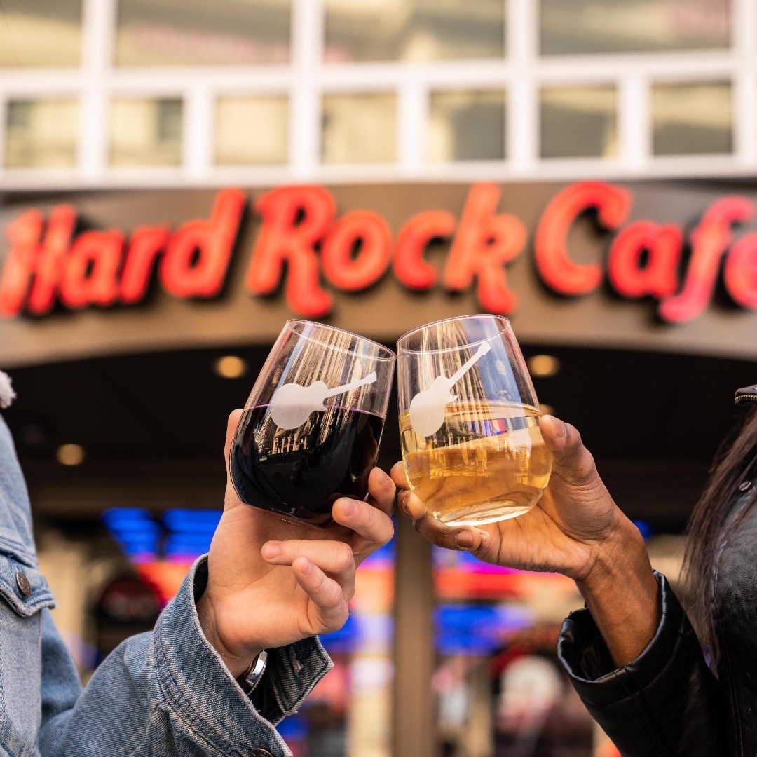 12 Of The Best Pubs In Whitby To Enjoy A Pint - The Yorkshireman