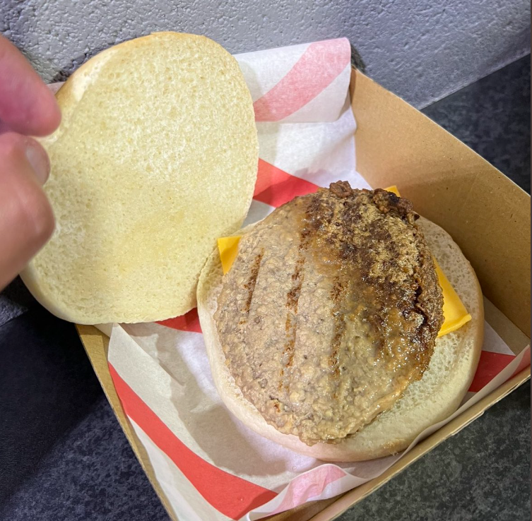 'Horrendous' Cheeseburger Served At A Footy Match In Yorkshire Goes ...