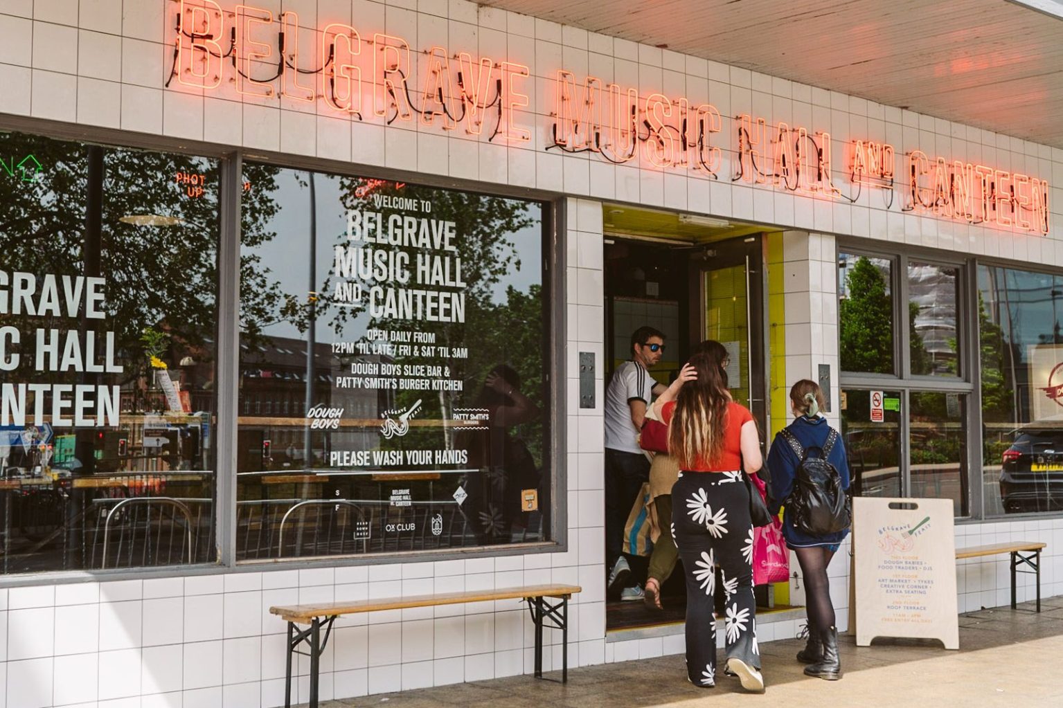 15 Of The Best Bars In Leeds City Centre To Visit