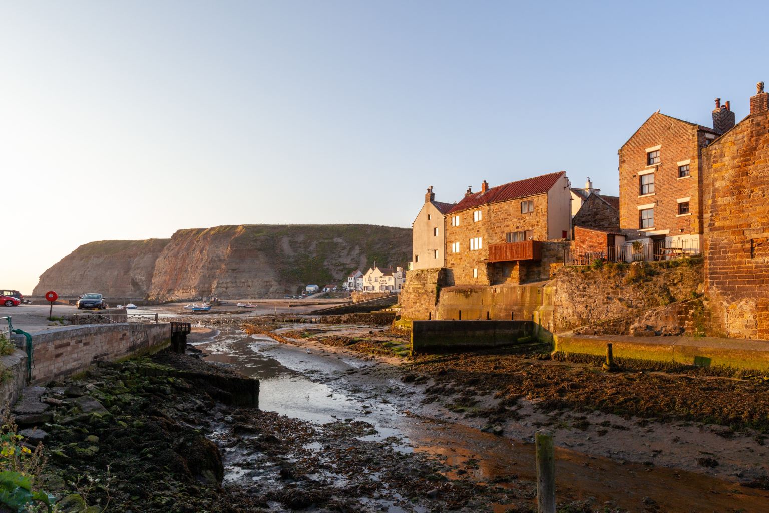 6 Place To Find Fossils Along The Yorkshire Dinosaur Coast