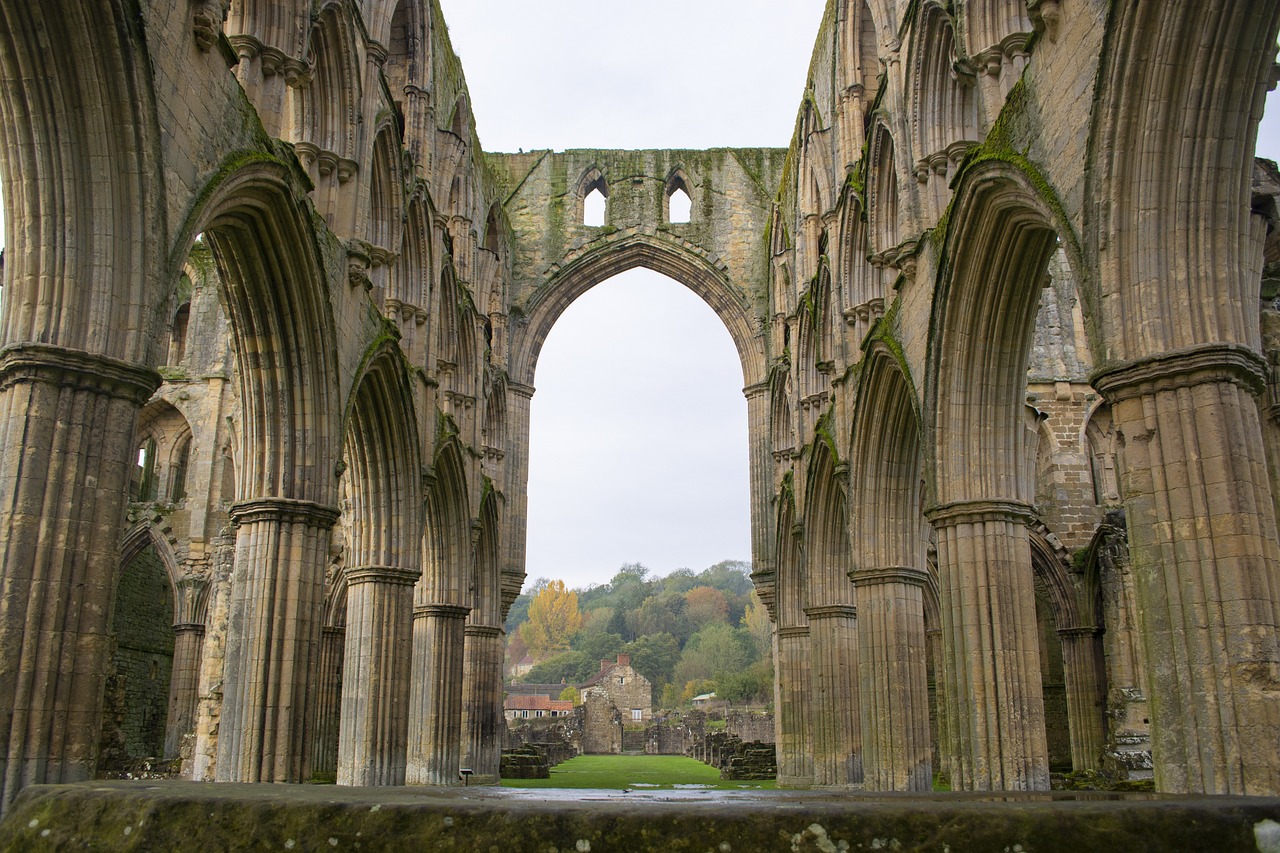 12 Yorkshire Abbey Ruins That Are The Perfect Day Out - The Yorkshireman