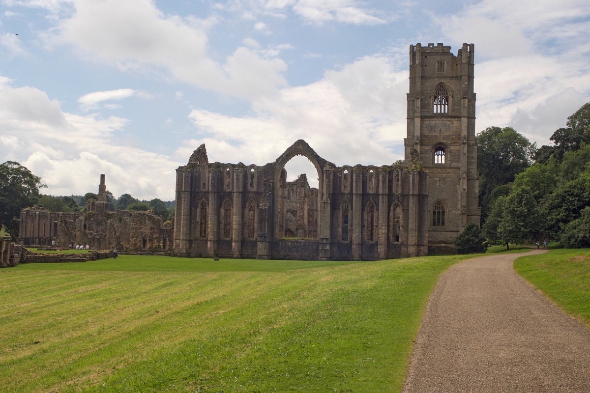 12 Yorkshire Abbey Ruins That Are The Perfect Day Out - The Yorkshireman