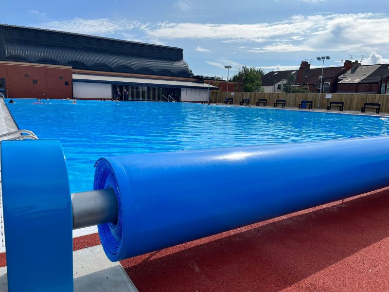 Hull, Albert Avenue: Lido Open-Air Pool In The Heart Of Hull