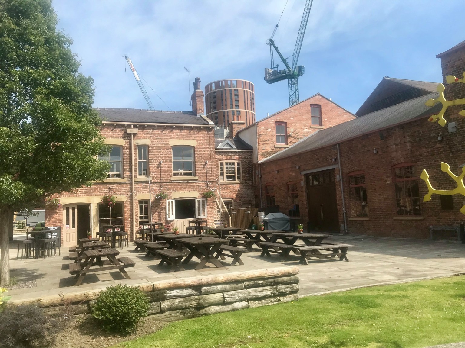 13 Of The Best Pubs In Leeds You Need To Visit - The Yorkshireman