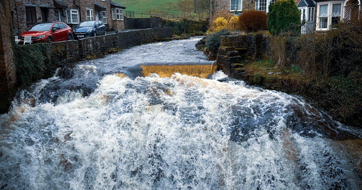 Stainforth Force Yorkshire: Waterfall & Wild Swimming Spot