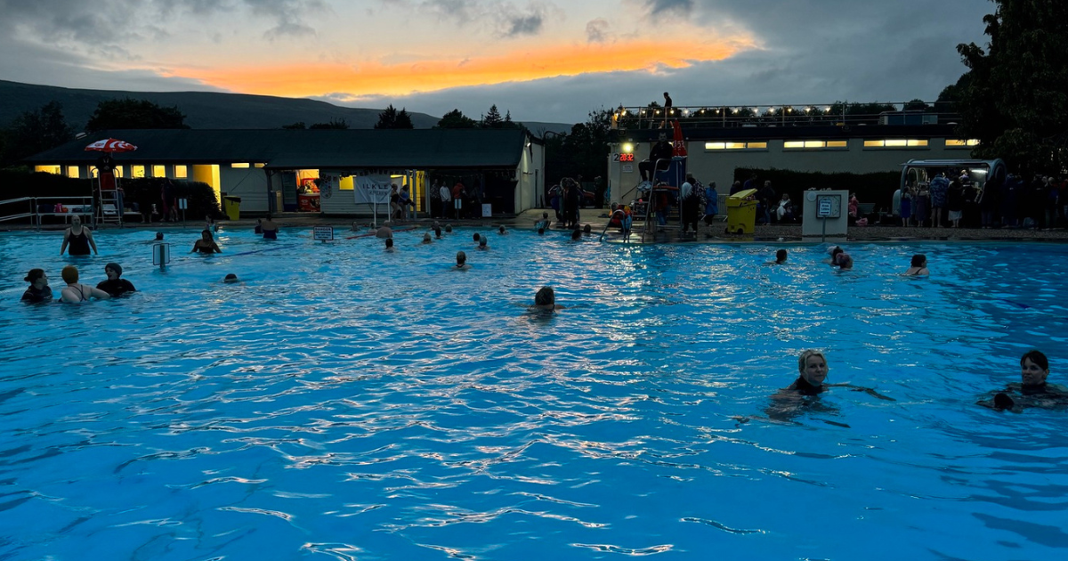 This Yorkshire Lido Is Offering Unique Full Moon Swims This September ...