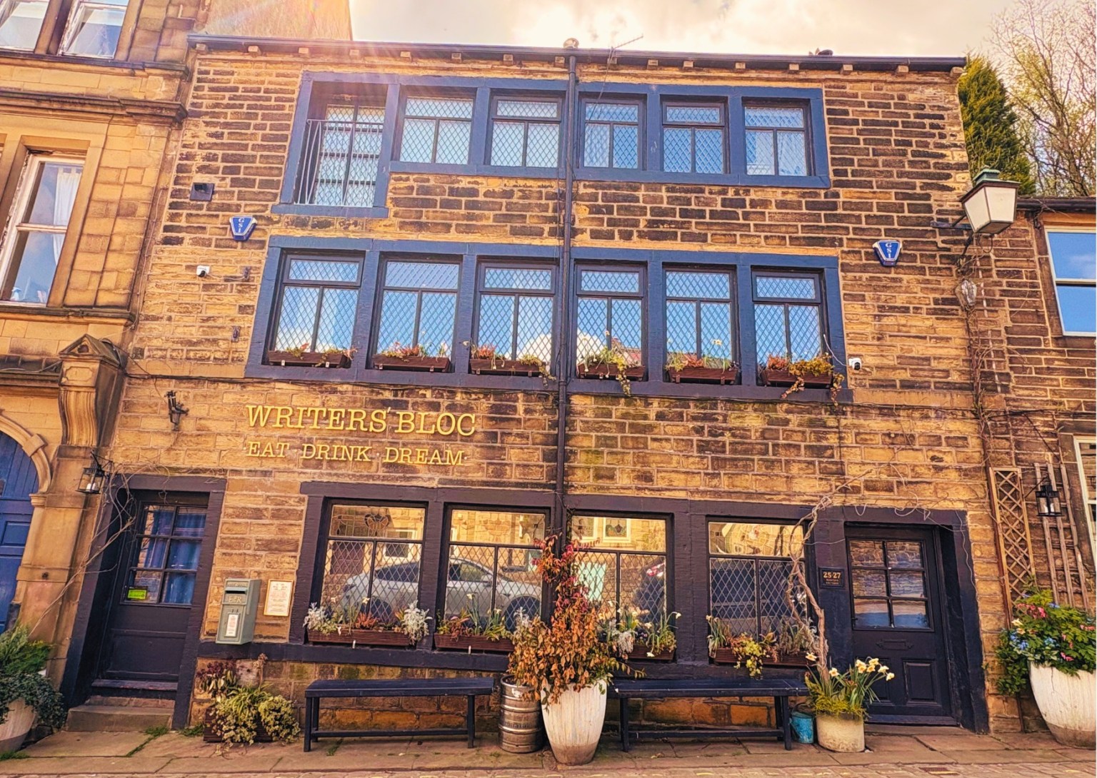 Discover 7 of the Best Pubs to Visit in Haworth Village